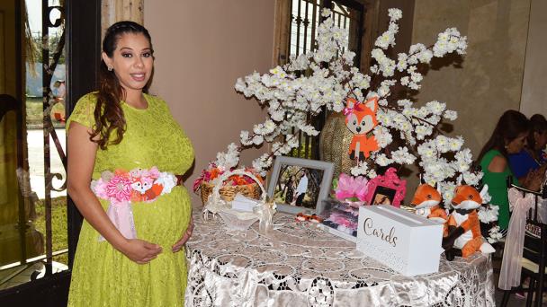 Abril Fox en la dulce espera de Brianna Isabella