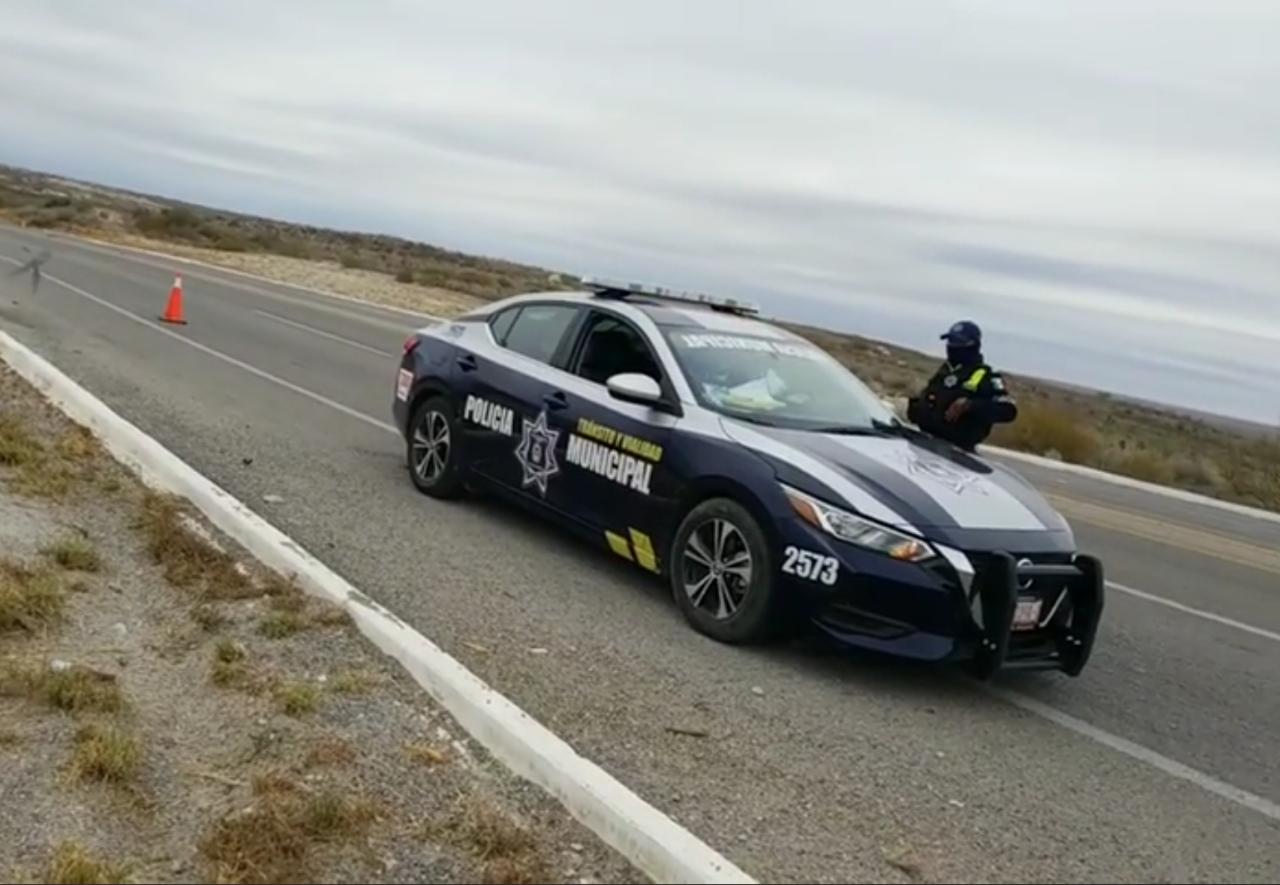 Vuelca camioneta de Barcel