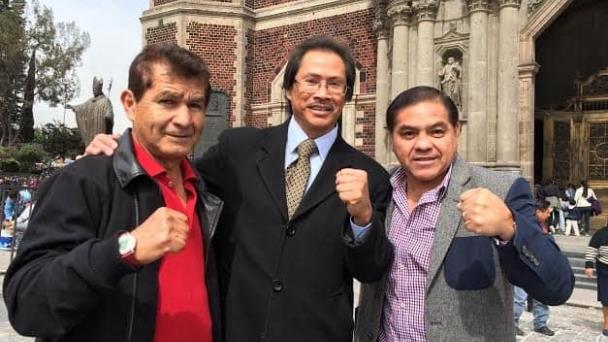 El Campeón Mundial mini mosca Pedro Flores Estuvo en Monclova de visita