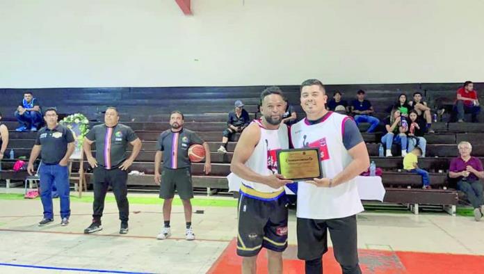 El MVP del basquetbol municipal Monclova