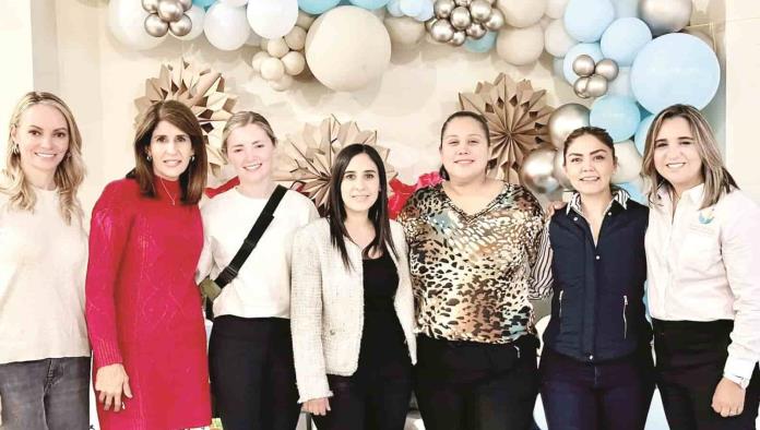 Festejan a niños de la Casa Hogar