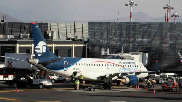 AMLO prepara decreto para mover aviones de carga del AICM al AIFA