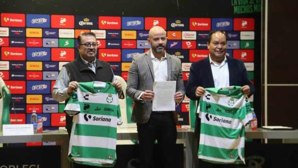 Firman IMSS y Santos convenio