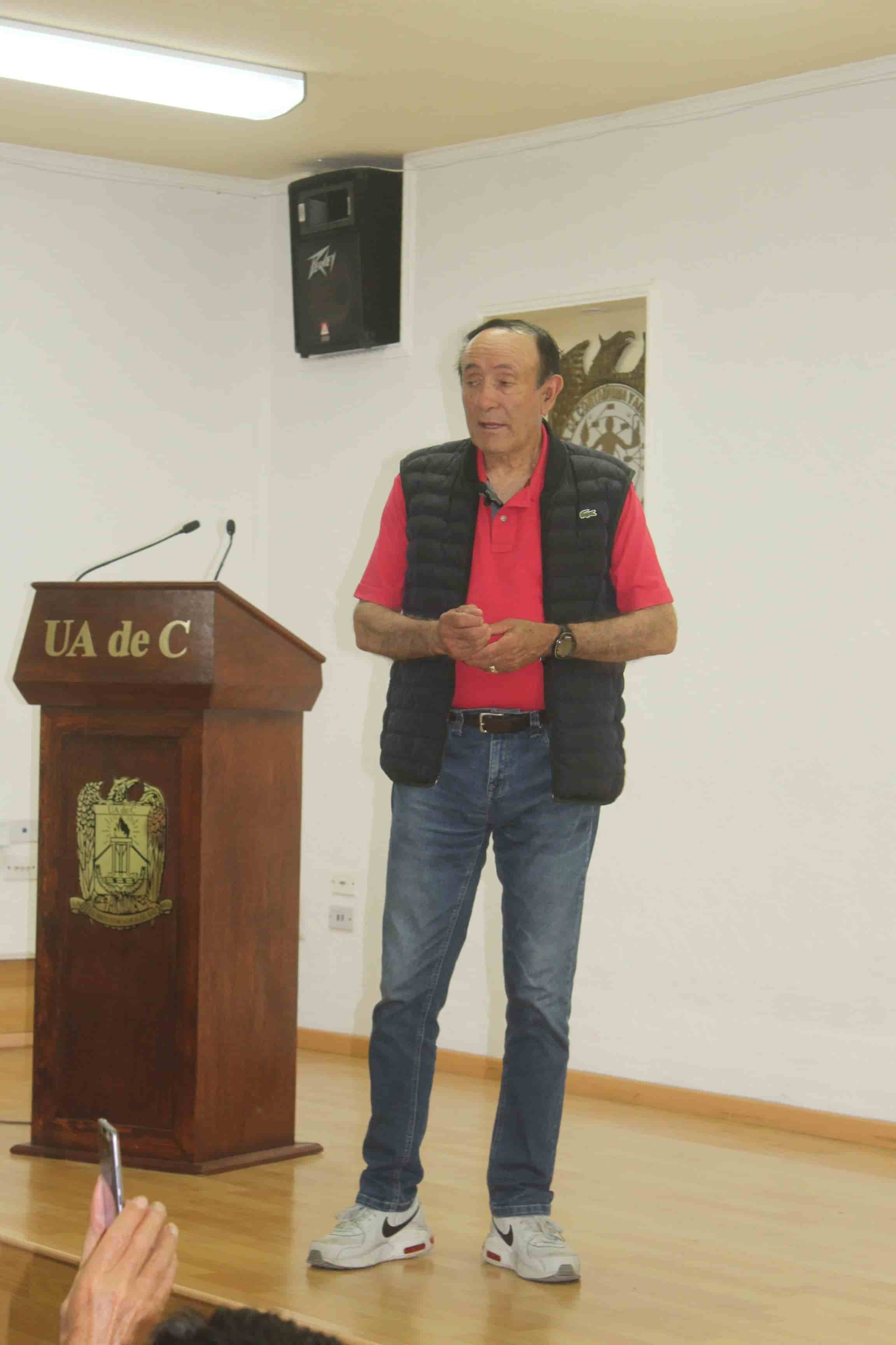 Impactaron cursos de atletismo de Rodolfo Gómez