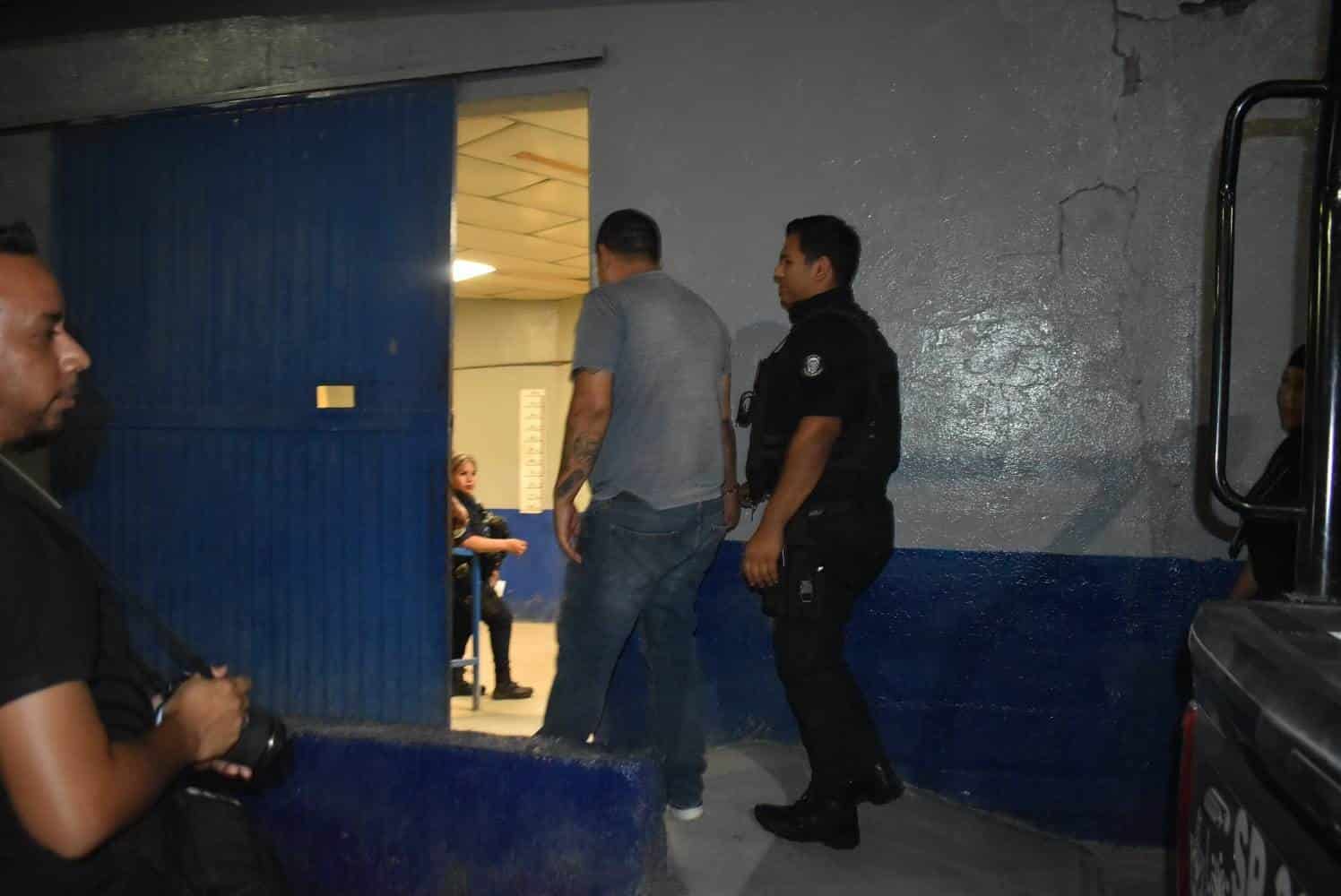Se compartían el ‘choco’ en la calle
